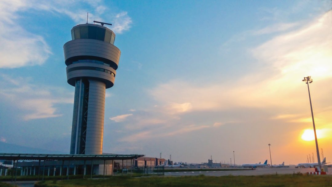 What You Need to Know About Air Traffic Control | Piper Owner Society