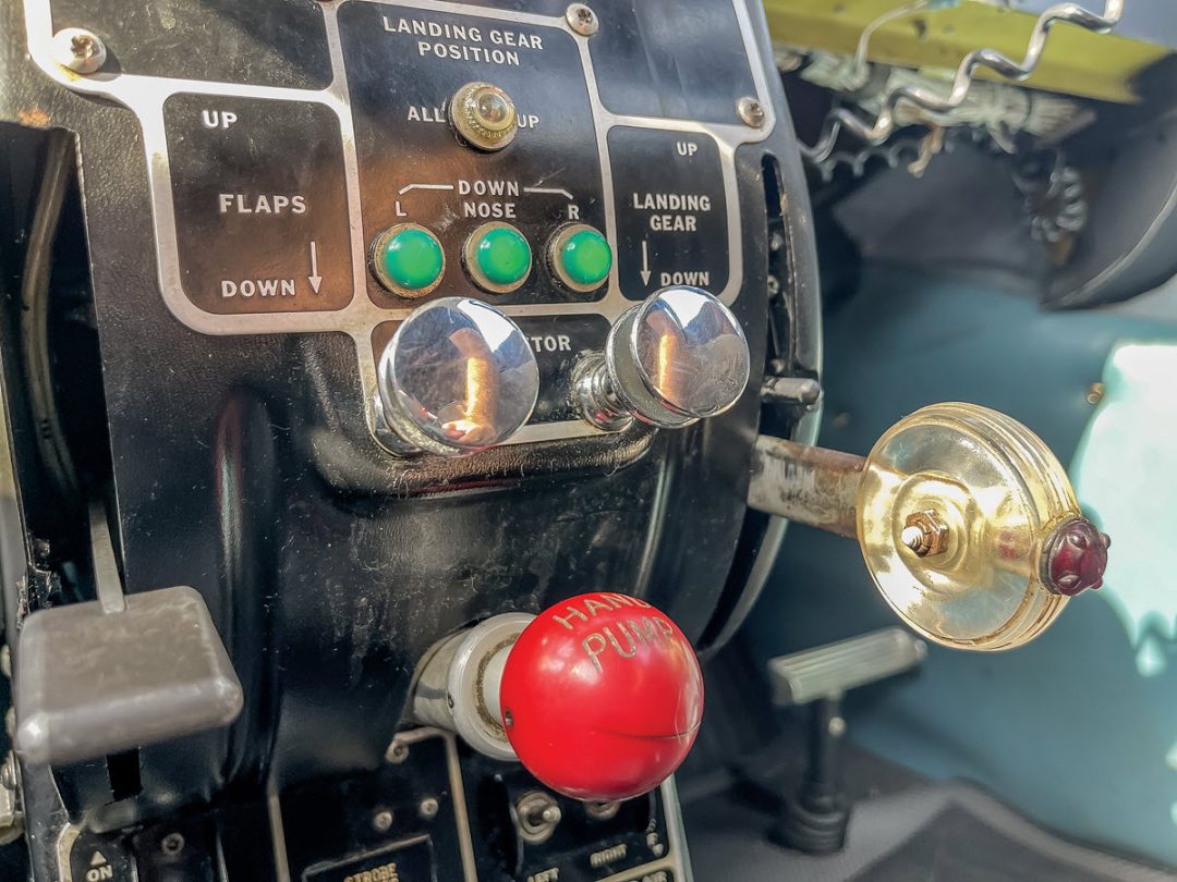 Versatile Piper Twin: Aztec Has Big Advantages for Veteran Pilot Aaron ...